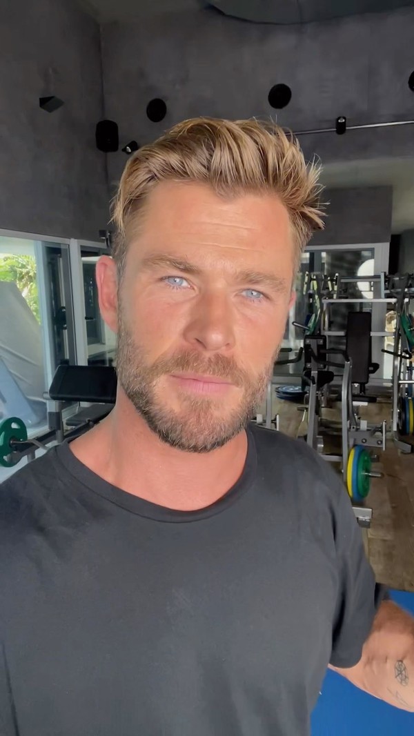 Chris Hemsworth recebe apoio dos fãs após notícias de afastamento de ...