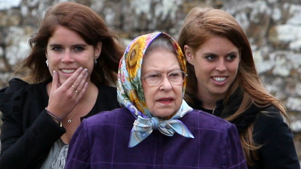 O motivo para Eugenie e Beatrice, filhas do ex-Príncipe Andrew, ficarem ...