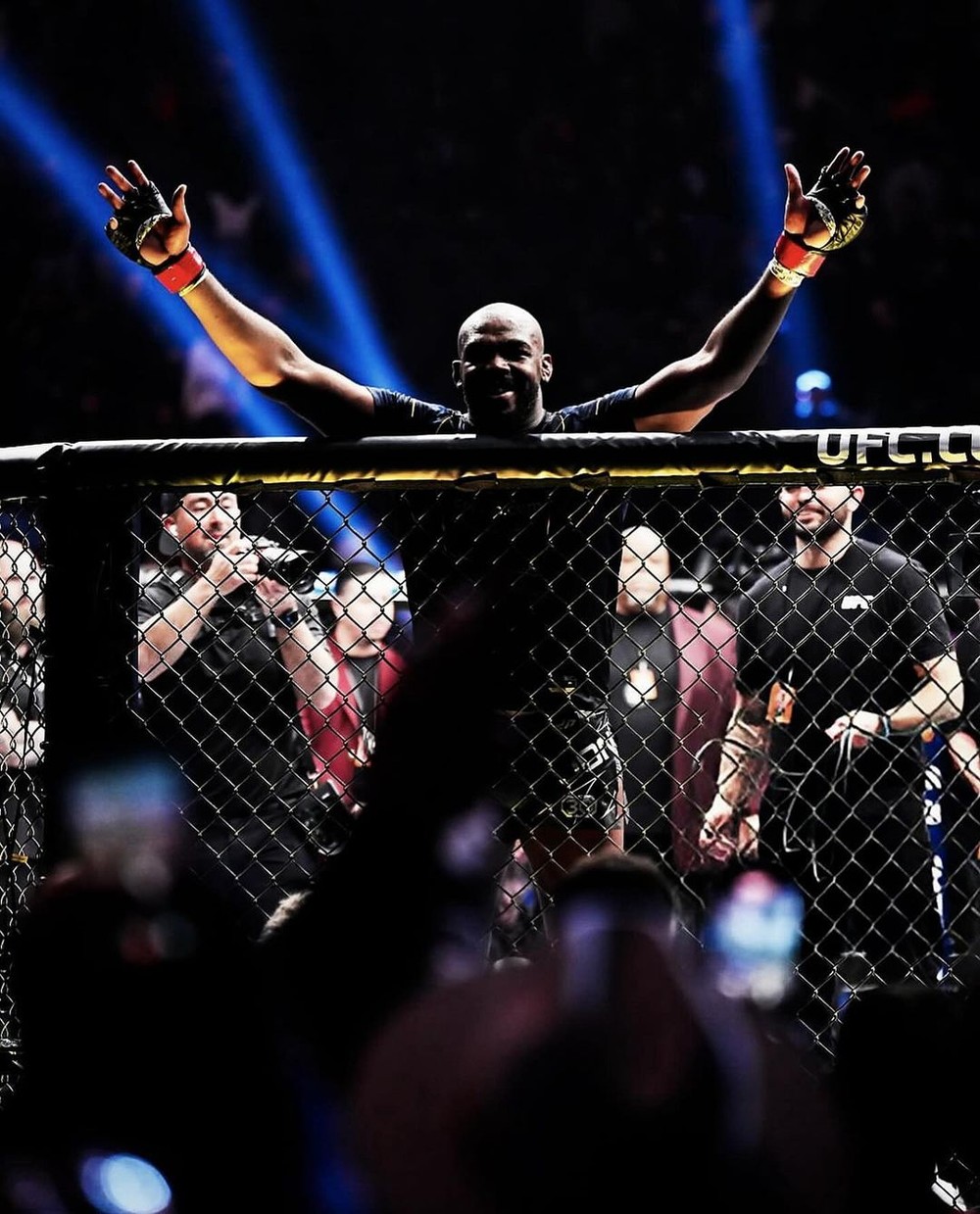 Jon Jones, astro do UFC, pode ser preso após acusação de ameaça contra ...