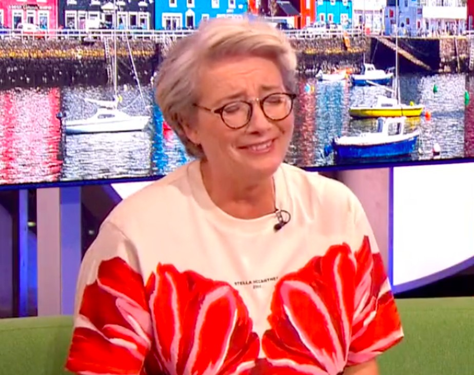 Atriz Emma Thompson vai às lágrimas ao receber carta inédita do pai ...