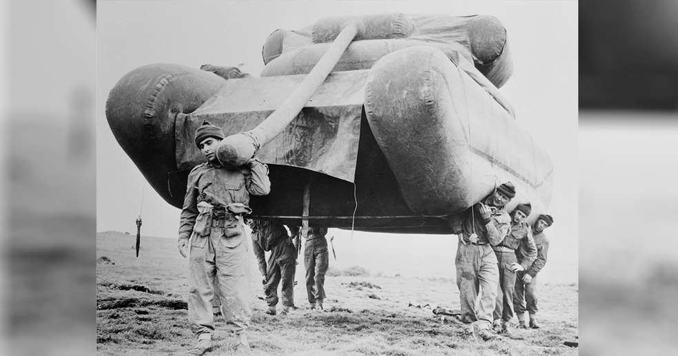 Como a indústria do cinema 'atacou' Hitler com tanques de guerra falsos ...