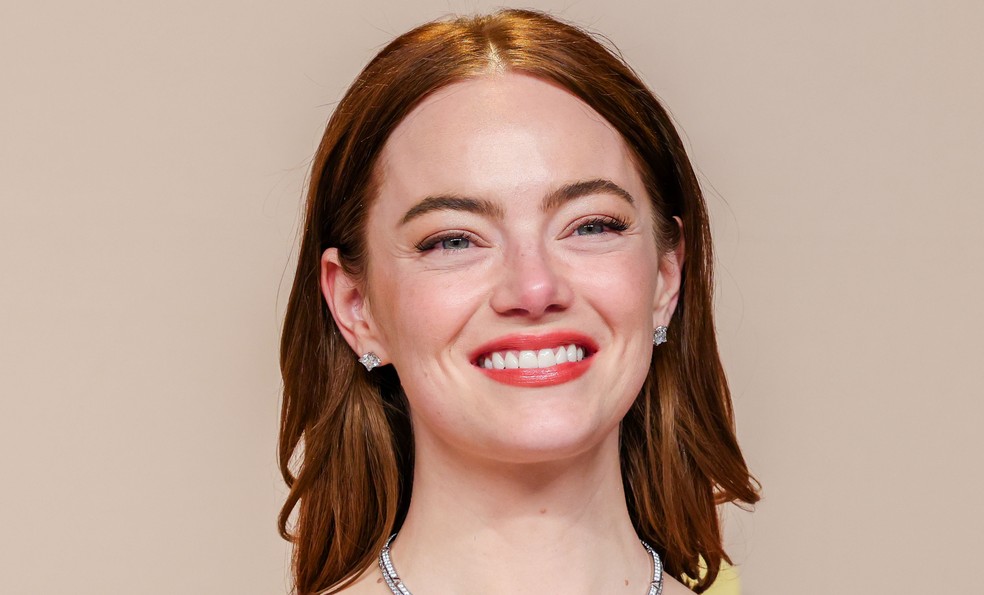 Emma Stone reencontra repórter que 'mudou de vida' após chamá-la por ...