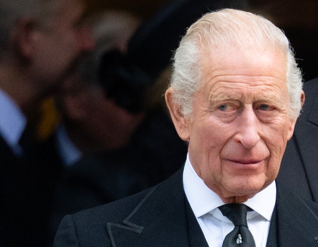 Charles vai desafiar William e estender tapete vermelho para Harry e Meghan Markle em castelo ...