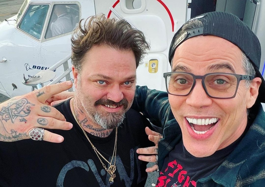 Steve-O emociona fãs ao implorar publicamente a colega de ‘Jackass ...