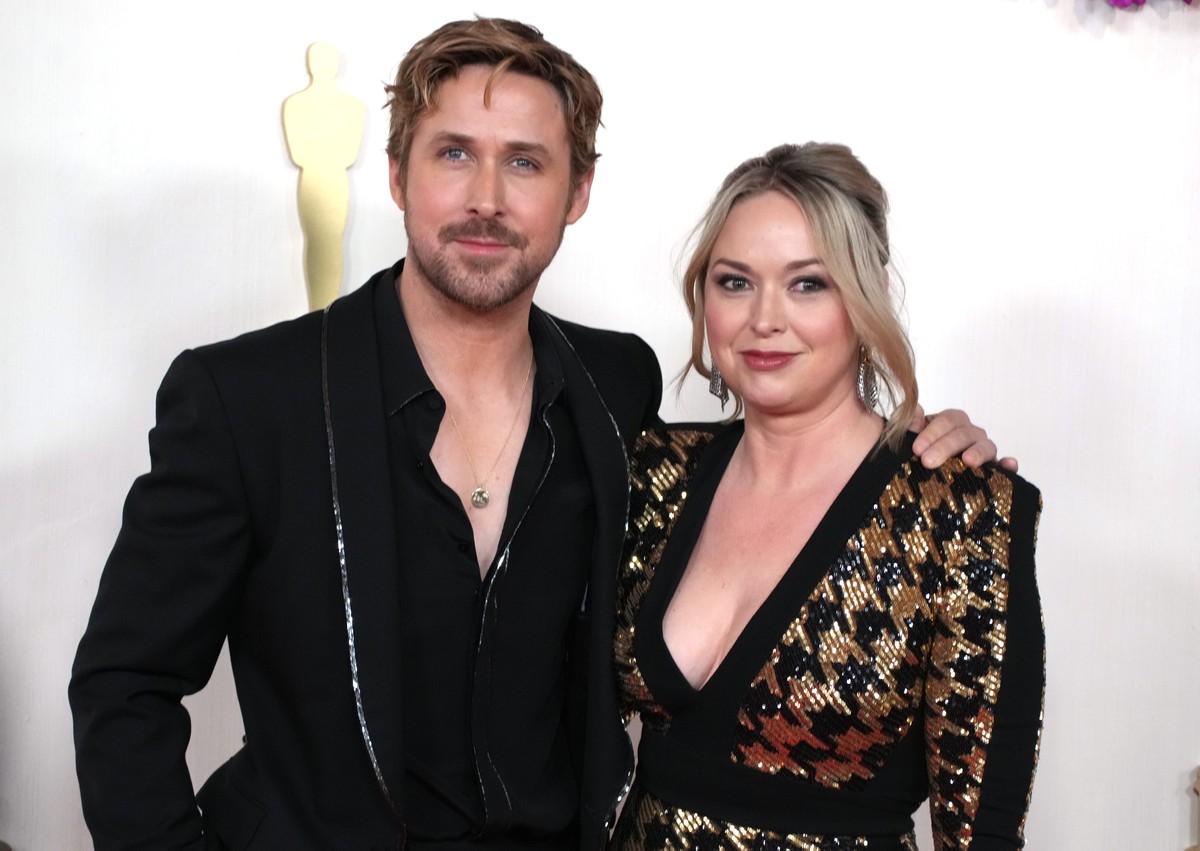 Quem é a irmã de Ryan Gosling, que faz sucesso no show business e é o ...