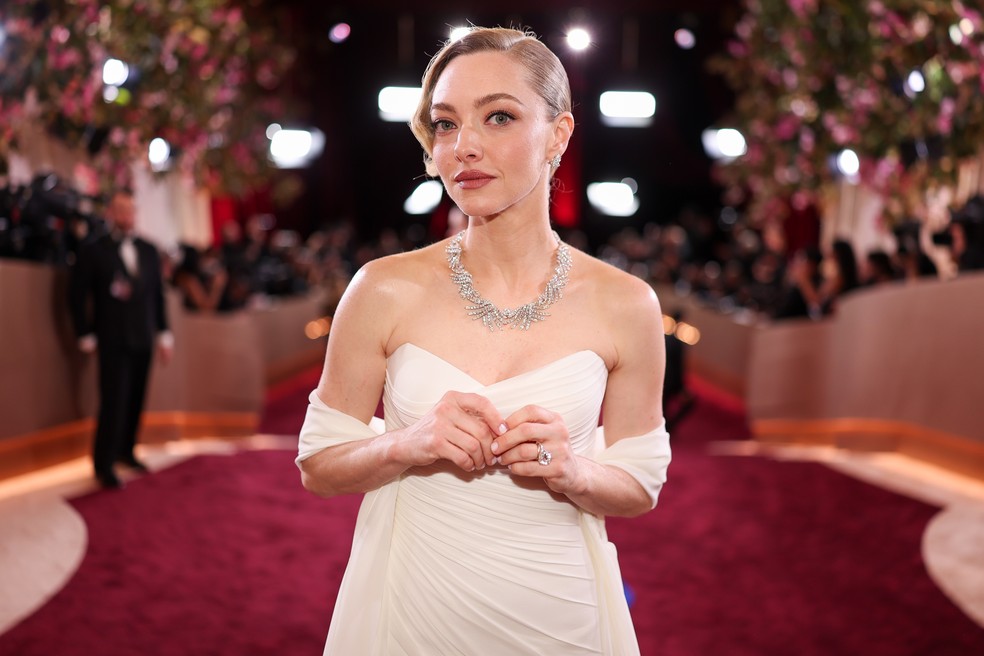 Amanda Seyfried revela que Channing Tatum fez xixi na sua perna em set ...