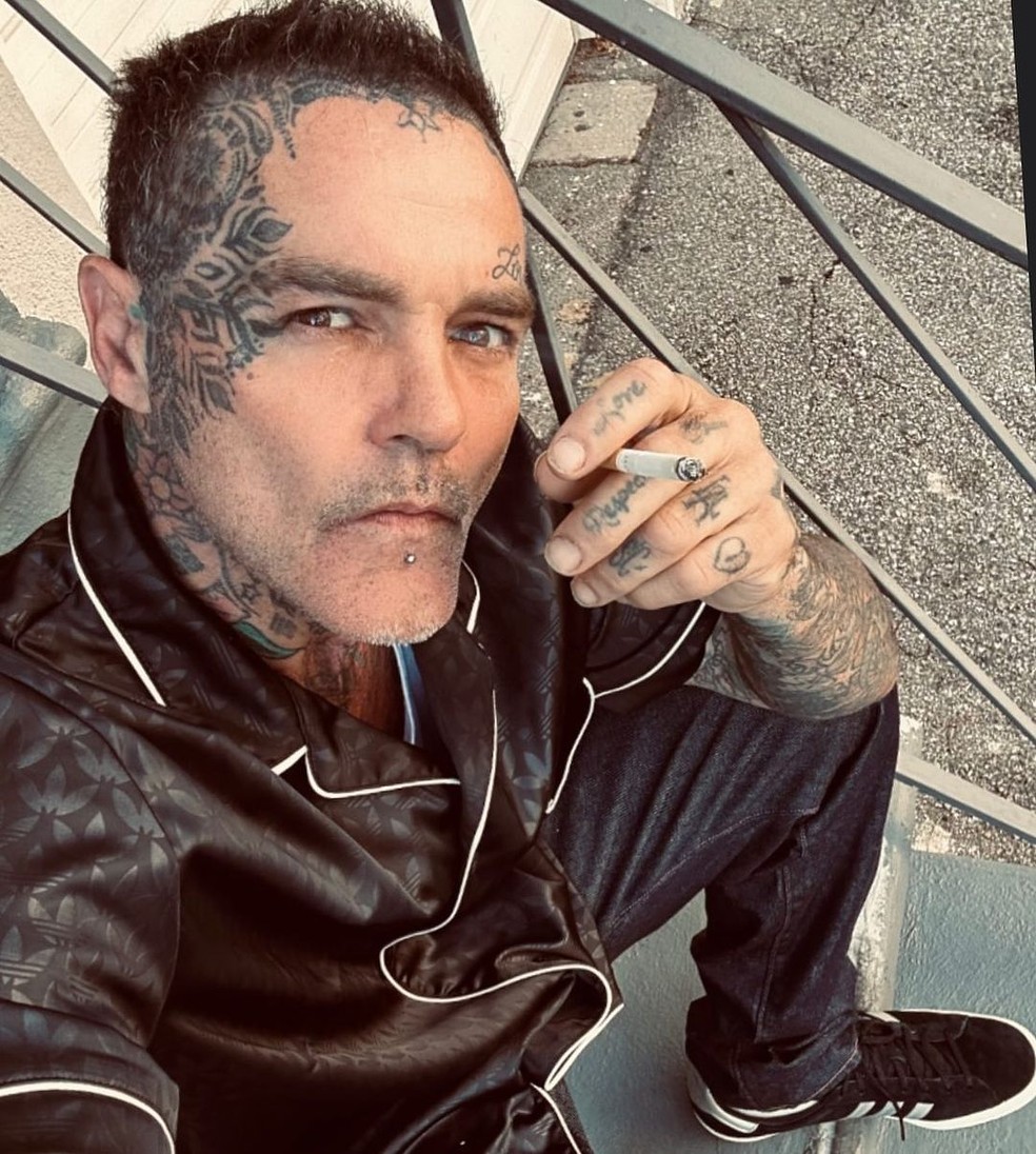 Shifty Shellshock, vocalista do Crazy Town morto aos 49 anos ...