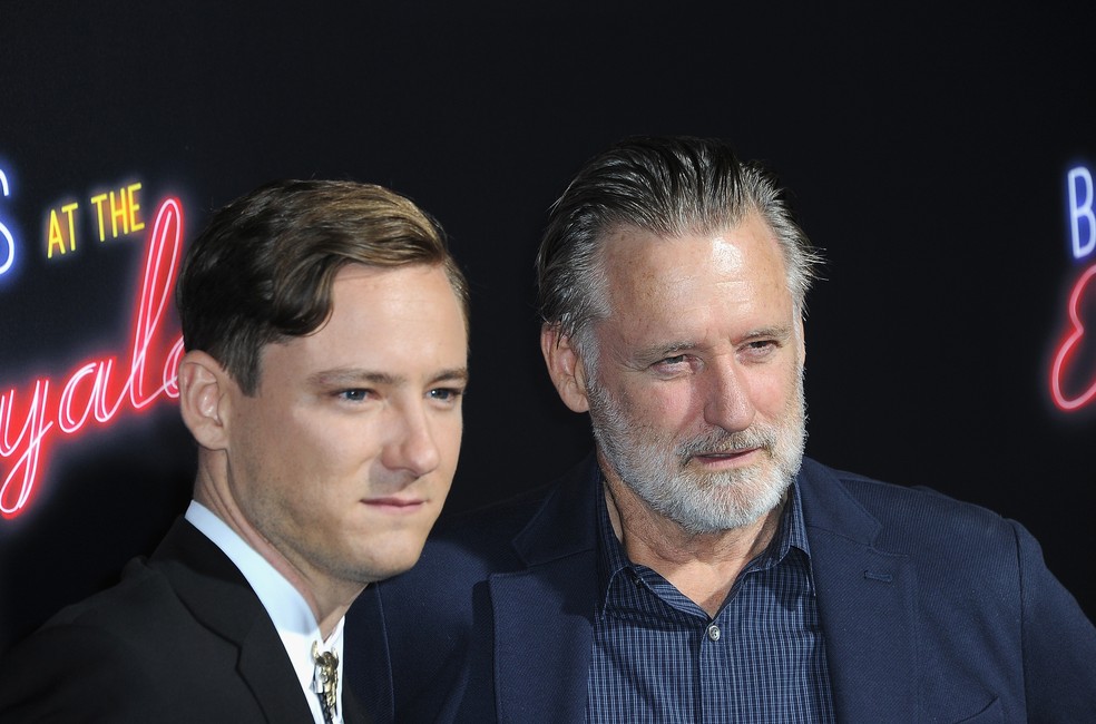 Filha de musa e filho de astro dos anos 1990 oficializam namoro em red ...