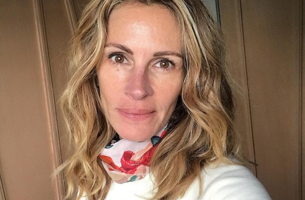 Julia Roberts parabeniza Guardiola por título da Champions pelo City ...