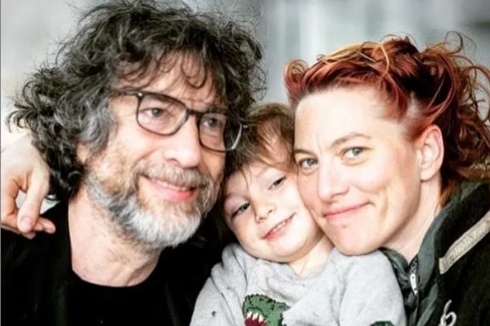 Neil Gaiman, autor de 'Sandman', termina casamento aberto com cantora ...