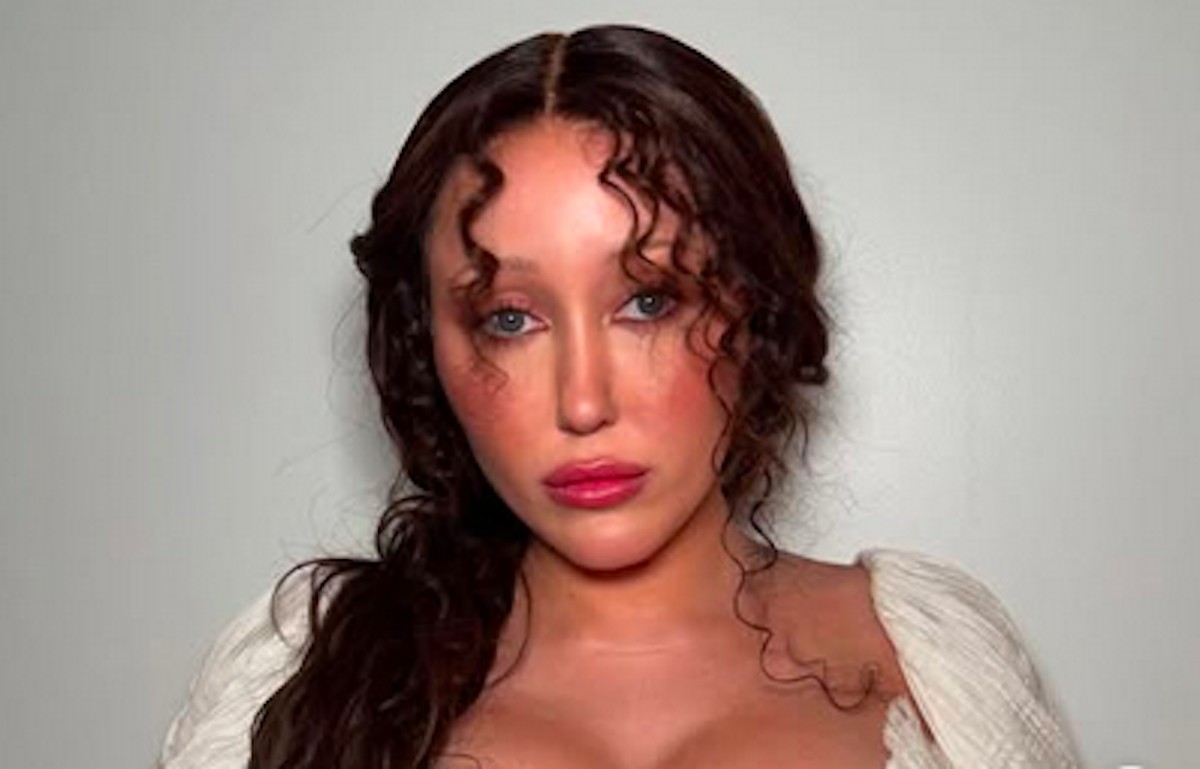 Irmã de Miley Cyrus quebra silêncio sobre guerra familiar após notícias ...