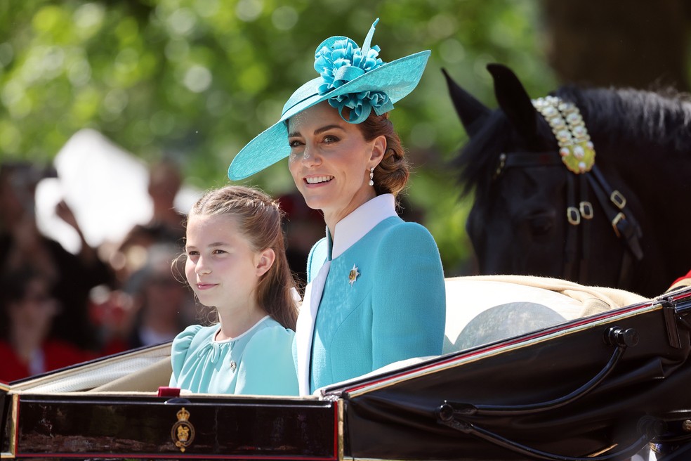 A homenagem discreta - e perfeita - de Charlotte à bisavó Elizabeth II em evento da Família Real ...