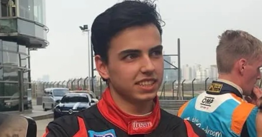 Ex-promessa da Fórmula 1 confessa que matou o próprio pai com facada e ...