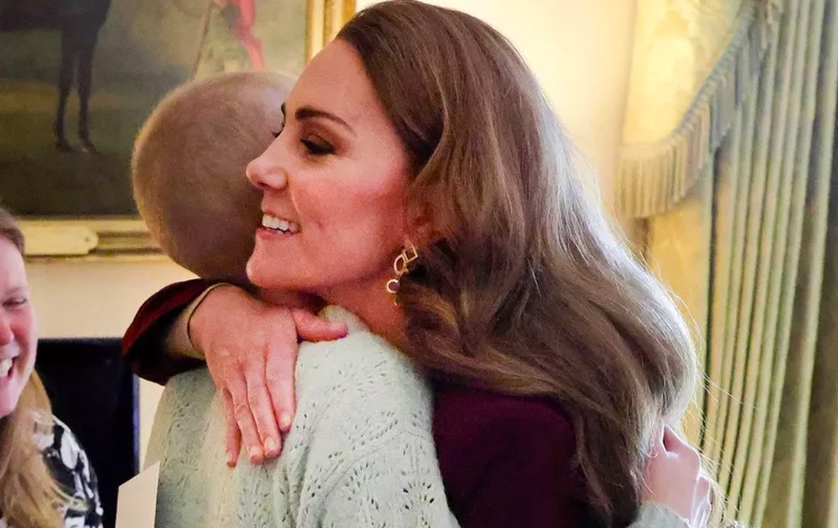 Adolescente com câncer raro detalha encontro surpresa com Kate ...