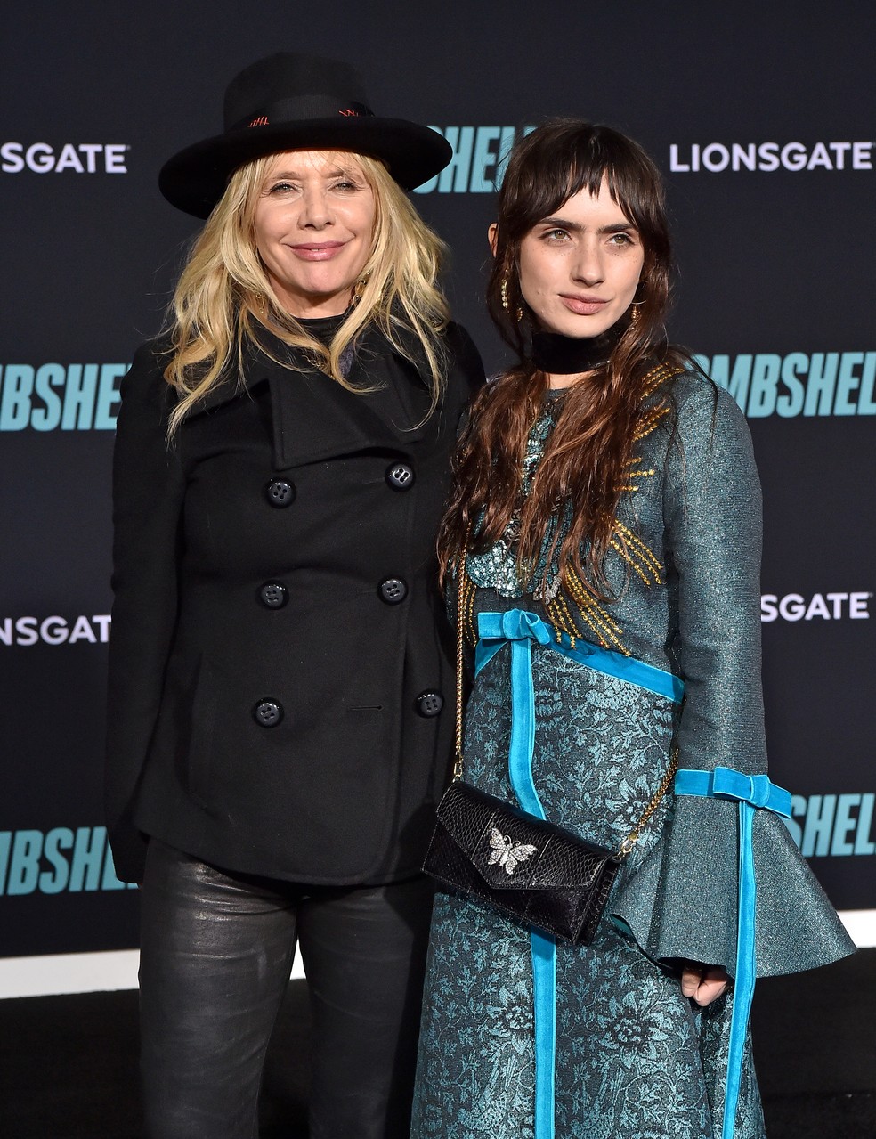 Filhos de Sean Penn e Rosana Arquette são flagrados aos beijos e ...