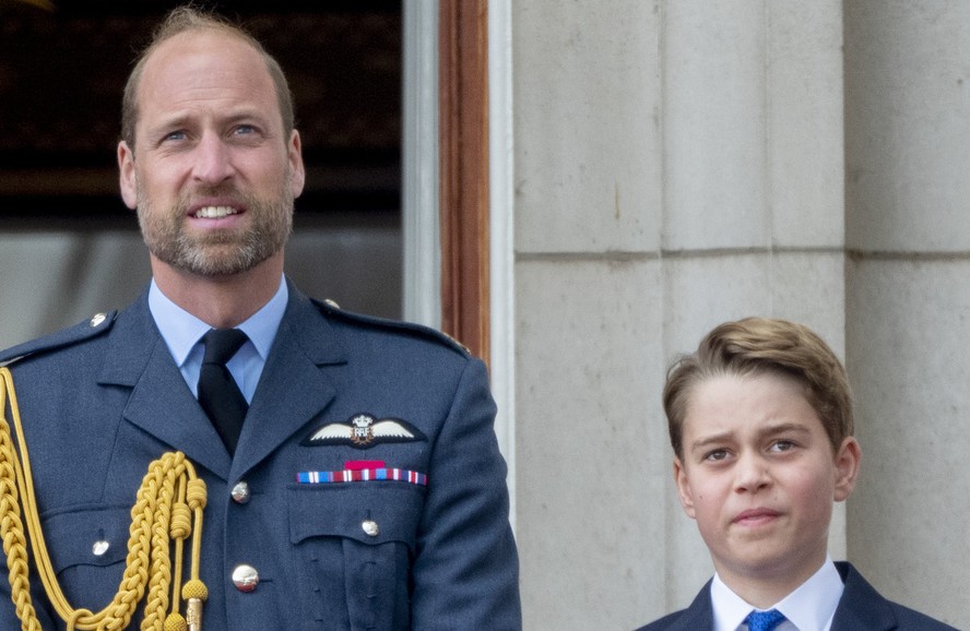 Príncipe William está 'soltando a mão' de George e já quer que o filho ...