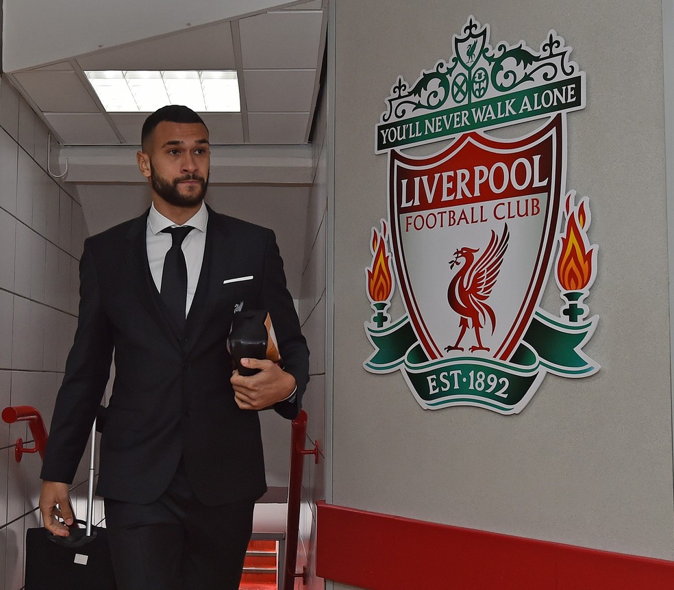Ex-Liverpool e seleção inglesa surpreende ao buscar novo clube no ...