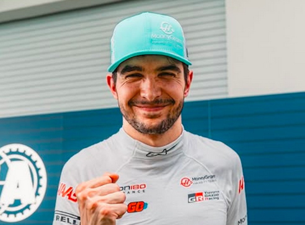 Piloto comete gafe e entrega spoiler do final do novo filme de Brad ...