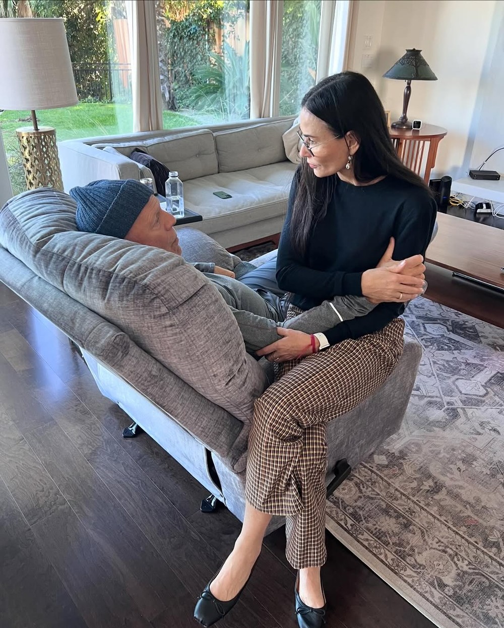 Demi Moore admite sentimento de 'grande perda' em meio à demência de ...