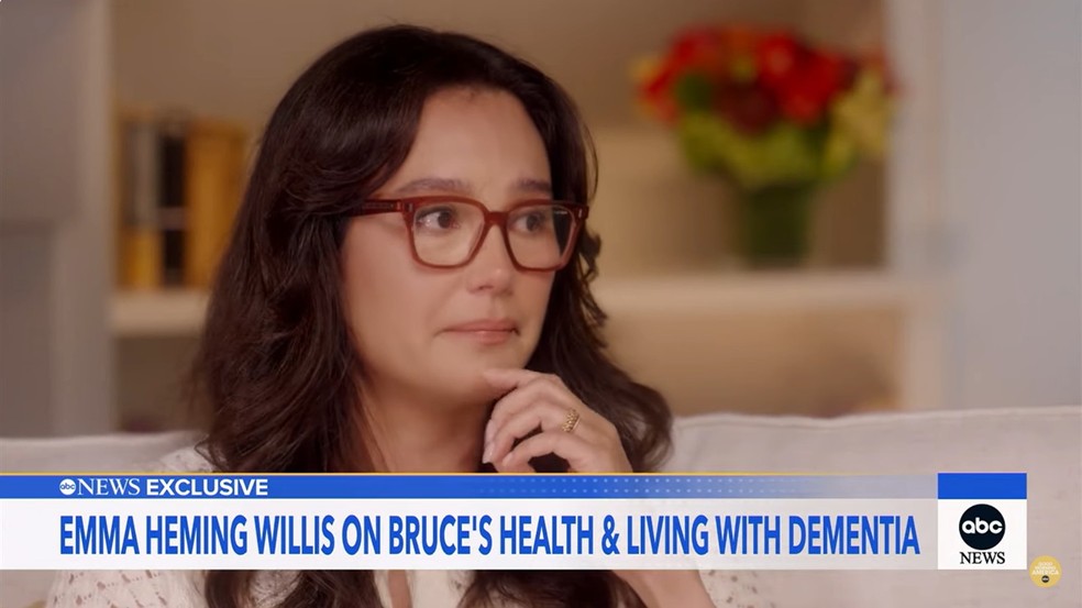 Esposa de Bruce Willis revela que ela e filhas moram em uma casa ...