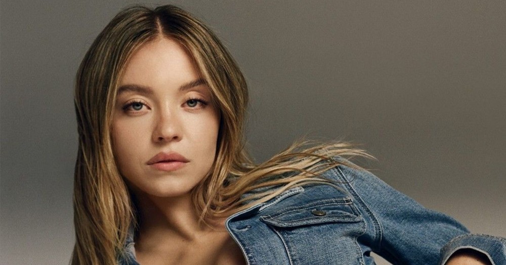 Sydney Sweeney defende decisão de vender sabonete feito com água dos seus banhos e se compara a ...
