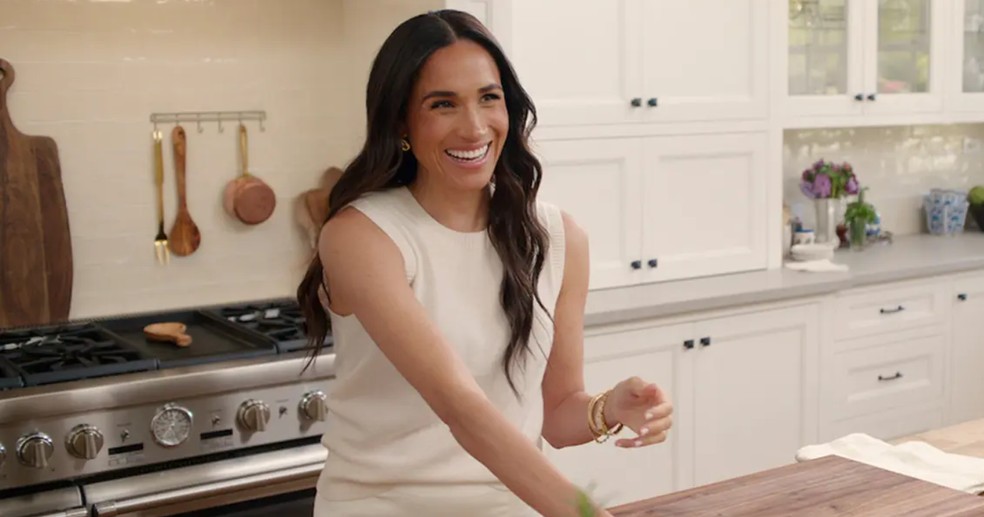 Meghan Markle rompeu relações com a mãe e queimou última ponte familiar ...