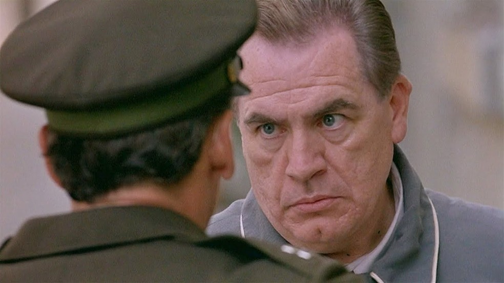 Quem é o ator premiado que chamou trabalho de Joaquin Phoenix de ...