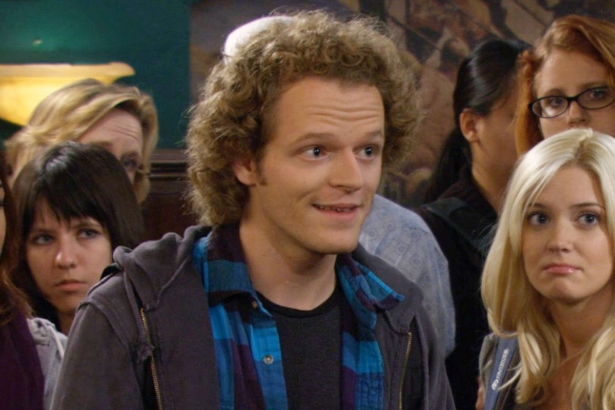 Ator de 'How I Met Your Mother' que esfaqueou a namorada mais de 20 ...