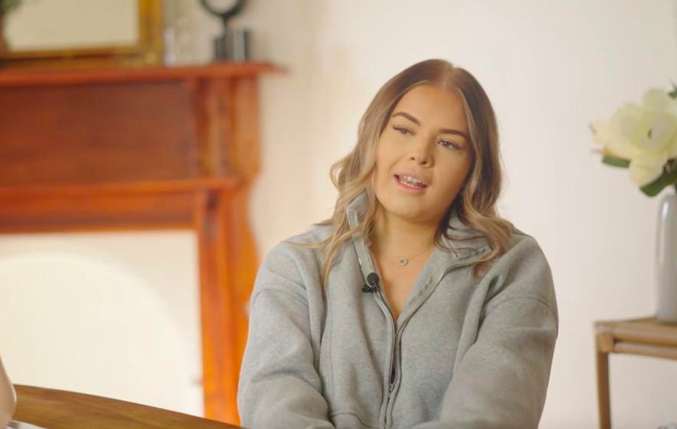 Líder de partido na Austrália se demite um dia após filha de 19 anos ...