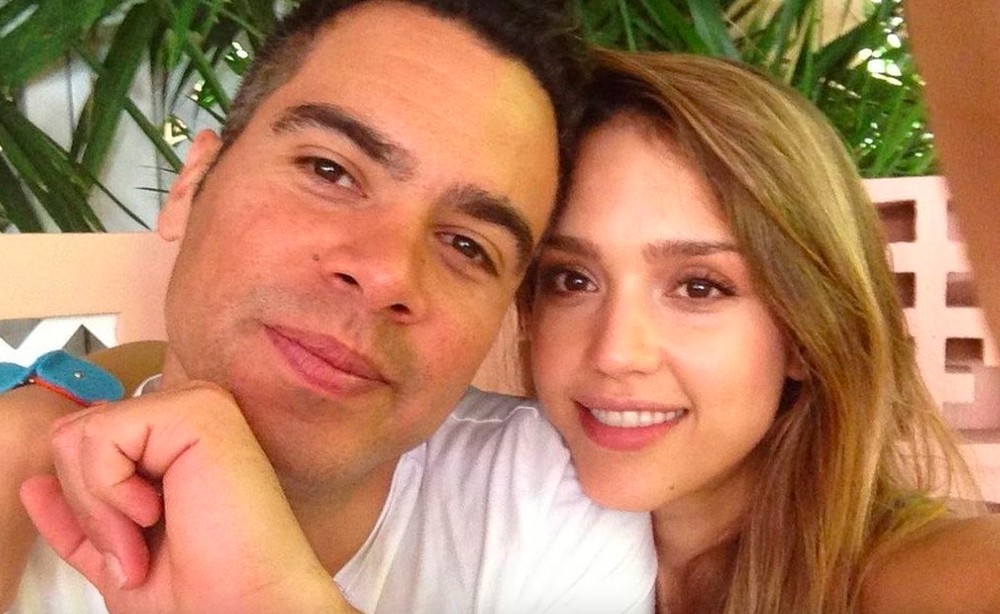 Jessica Alba faz tatuagem 'cheia de camadas' poucas semanas após ...