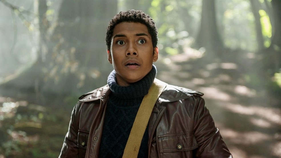 Fãs se assombram com post de ator de 'Sabrina' antes de sofrer acidente ...