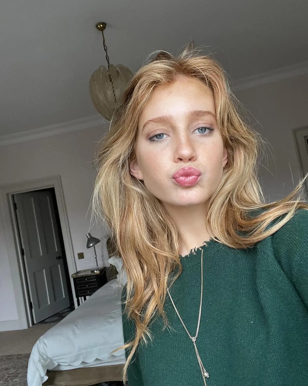 Aaron Taylor-Johnson, astro da Marvel, comemora aniversário da enteada ...