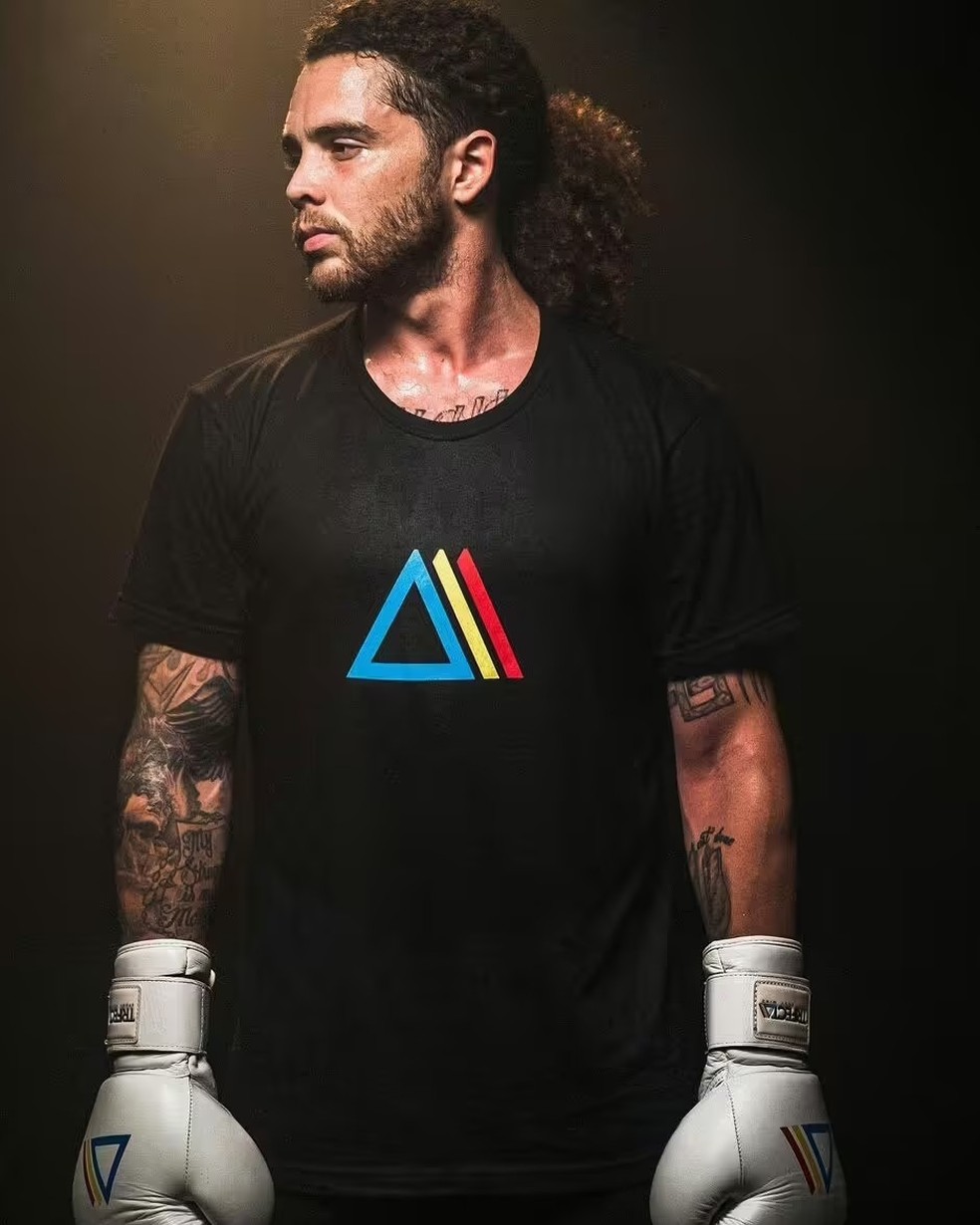 Campeão mundial de boxe morre aos 35 anos uma semana depois da sua ...