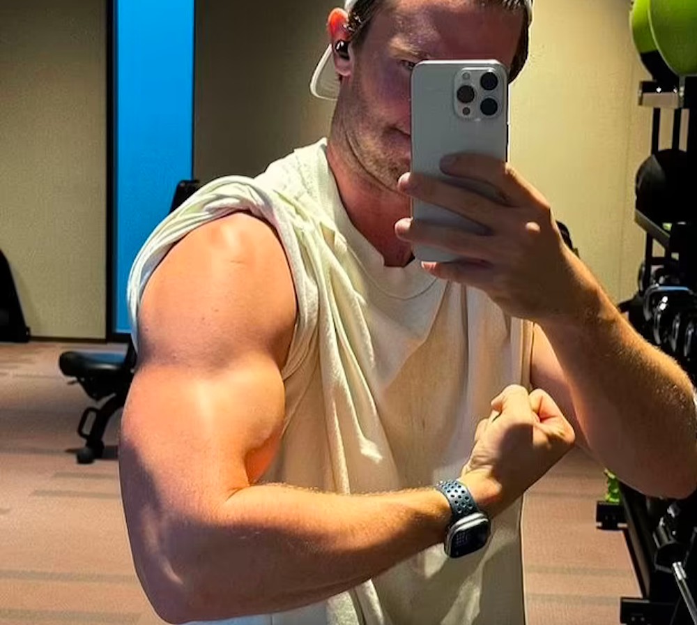Filho mais velho de Schwarzenegger impressiona ao mostrar bíceps que ...