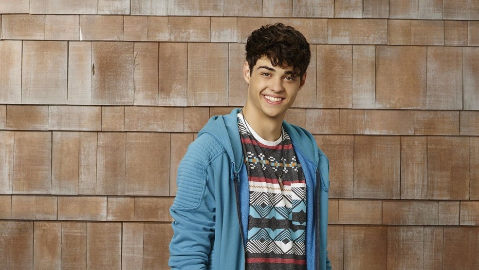 Dispensado de He-Man e novo Rambo: quem é Noah Centineo, o ator ...