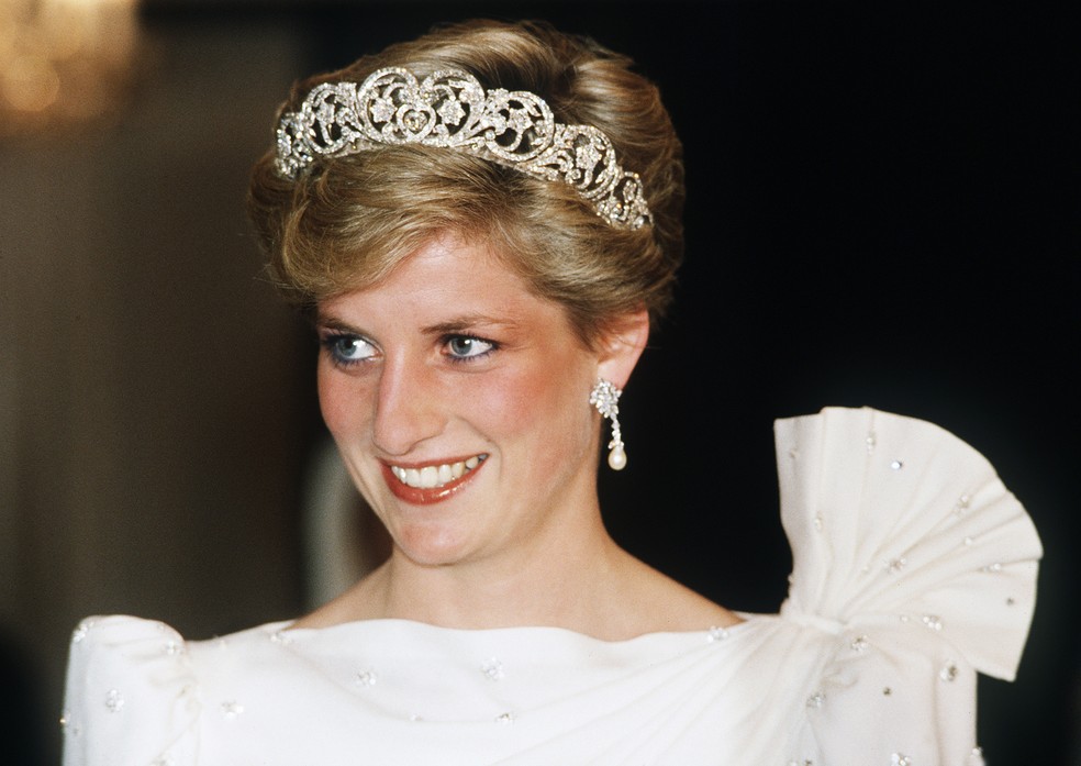 Tiara de R$ 2,5 bi escolhida por Diana para se casar com Charles ...