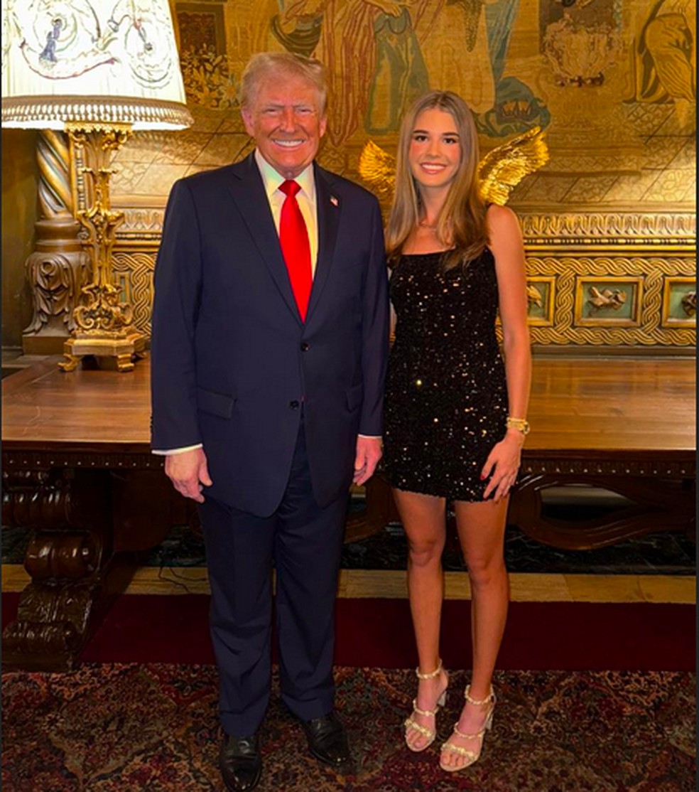 Melania e noiva de filho ficam de fora de foto com 'família completa ...
