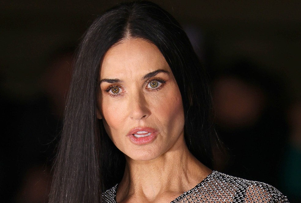 Demi Moore encanta em ensaio arrasador inspirado em pose de 'Striptease ...