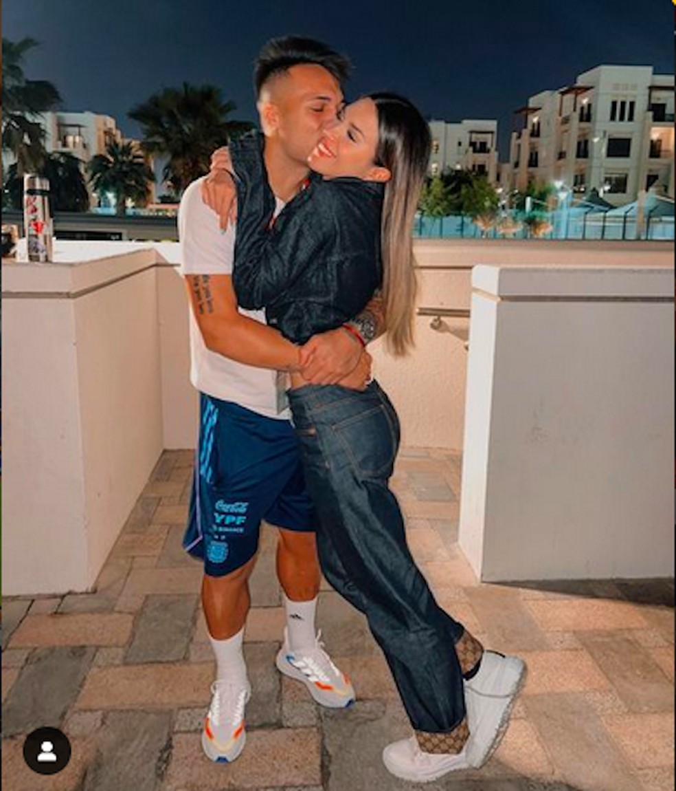 Influencer esposa de jogador da Argentina vai parar no hospital após ...