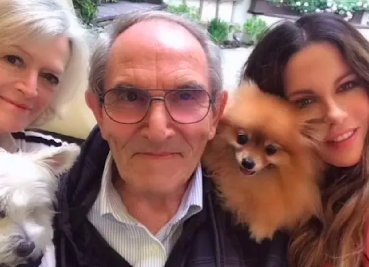 Atriz Kate Beckinsale emociona fãs ao anunciar a morte do padrasto ...