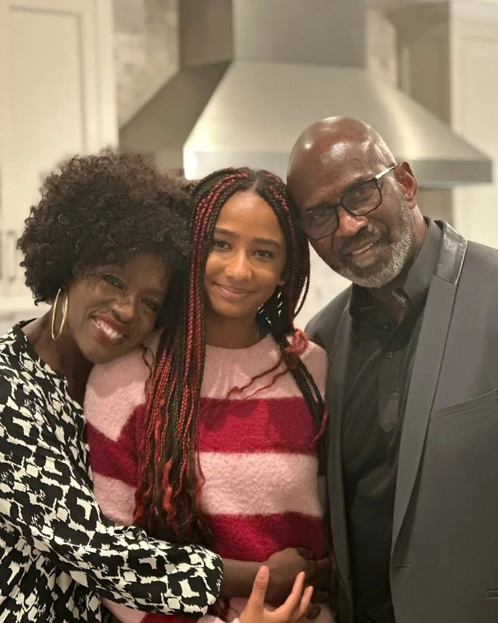 Viola Davis encanta fãs e outras famosas com foto rara ao lado de ...