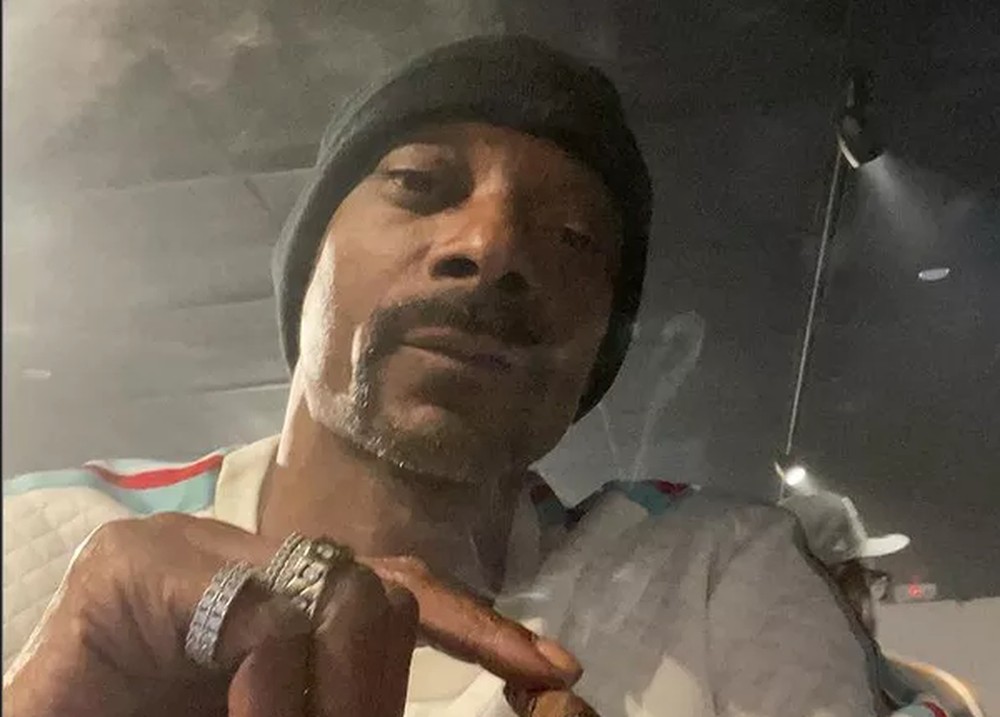 Snoop Dogg fuma mais de 150 cigarros de maconha por dia, revela ...