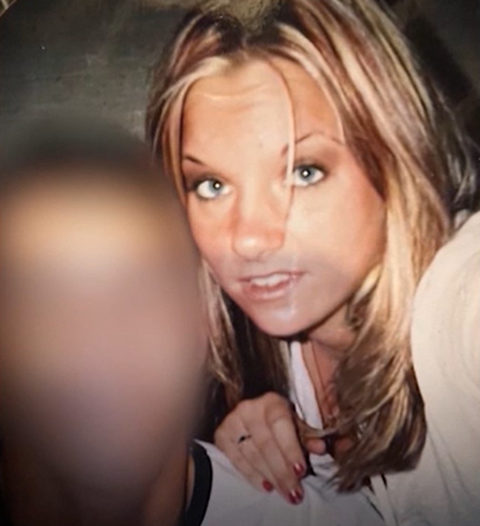 Mulher descobre que namorou meio-irmão no colegial após teste de DNA ...