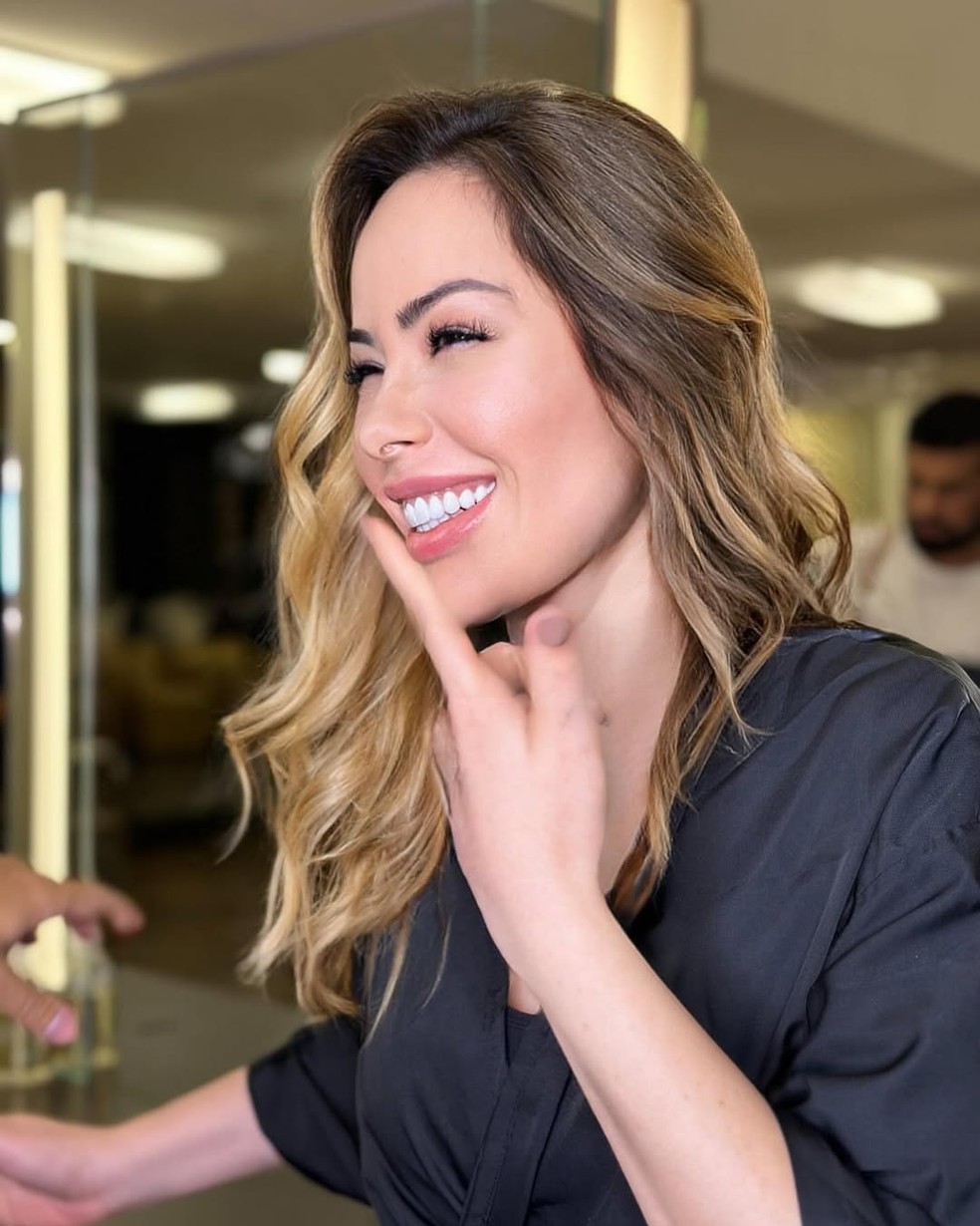 Influencer brasileira é atacada por cachorro no México e tem ponta do nariz arrancada: 'Achei ...