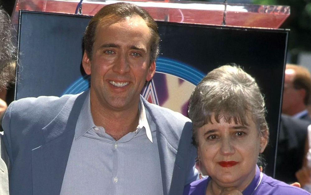 Nicolas Cage diz que se inspirou na própria mãe para interpretar serial ...