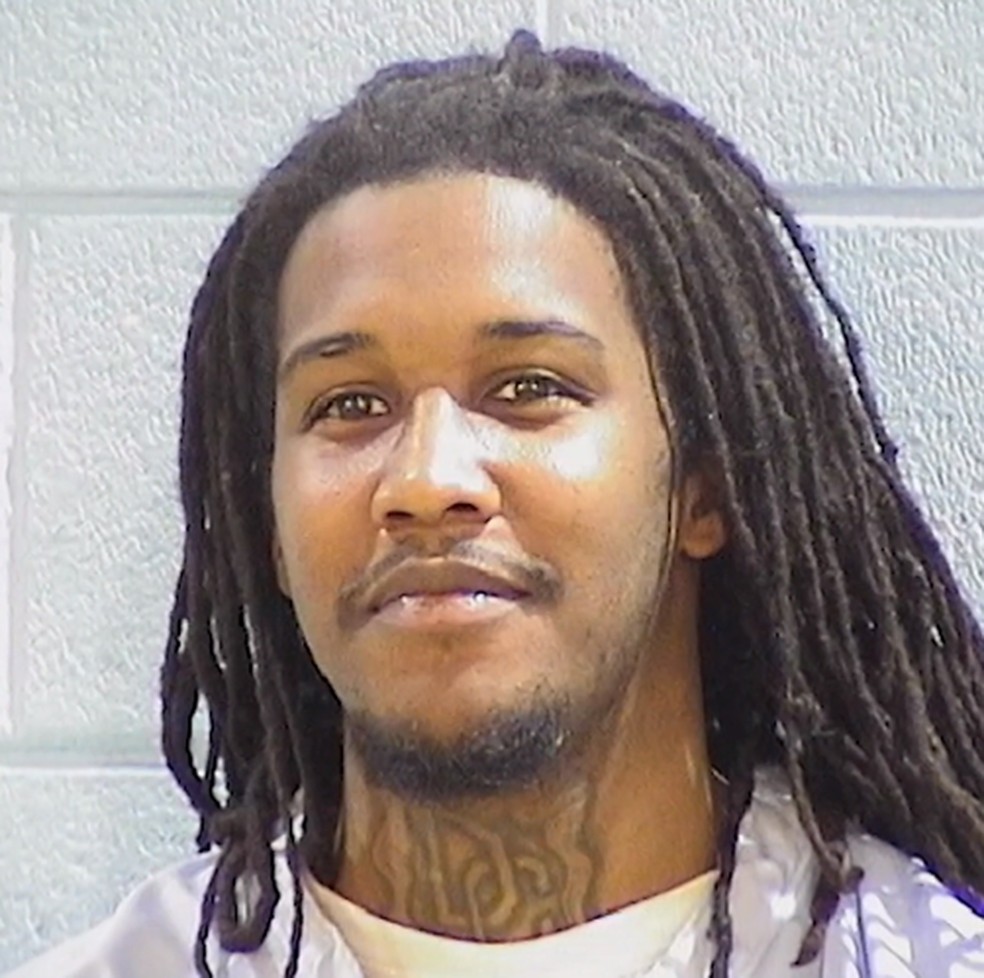 Homem preso por 12 anos tem condenação anulada após descobrirem que ...