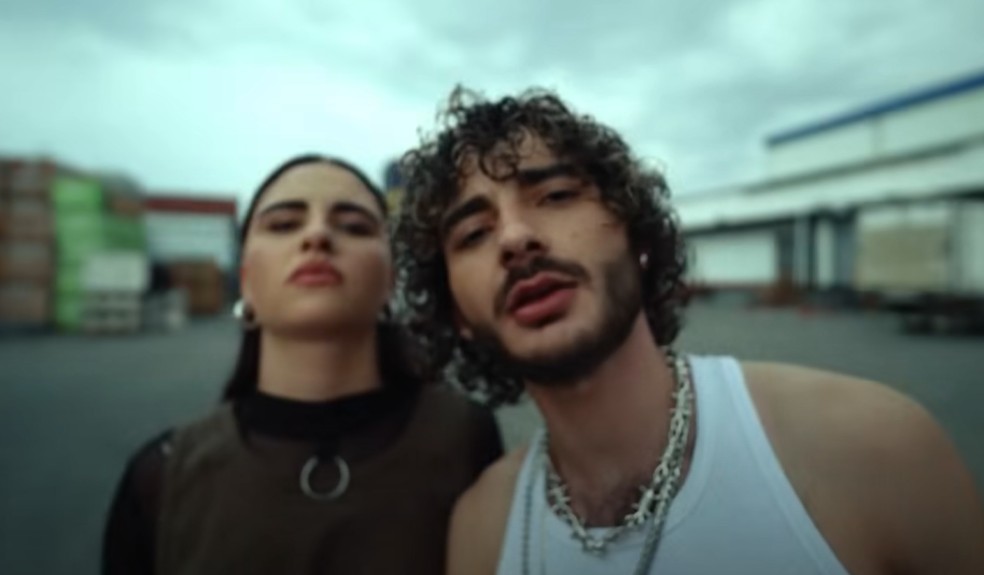 Clipe de casal de rappers de Israel pedindo a morte de Dua Lipa, Bella ...