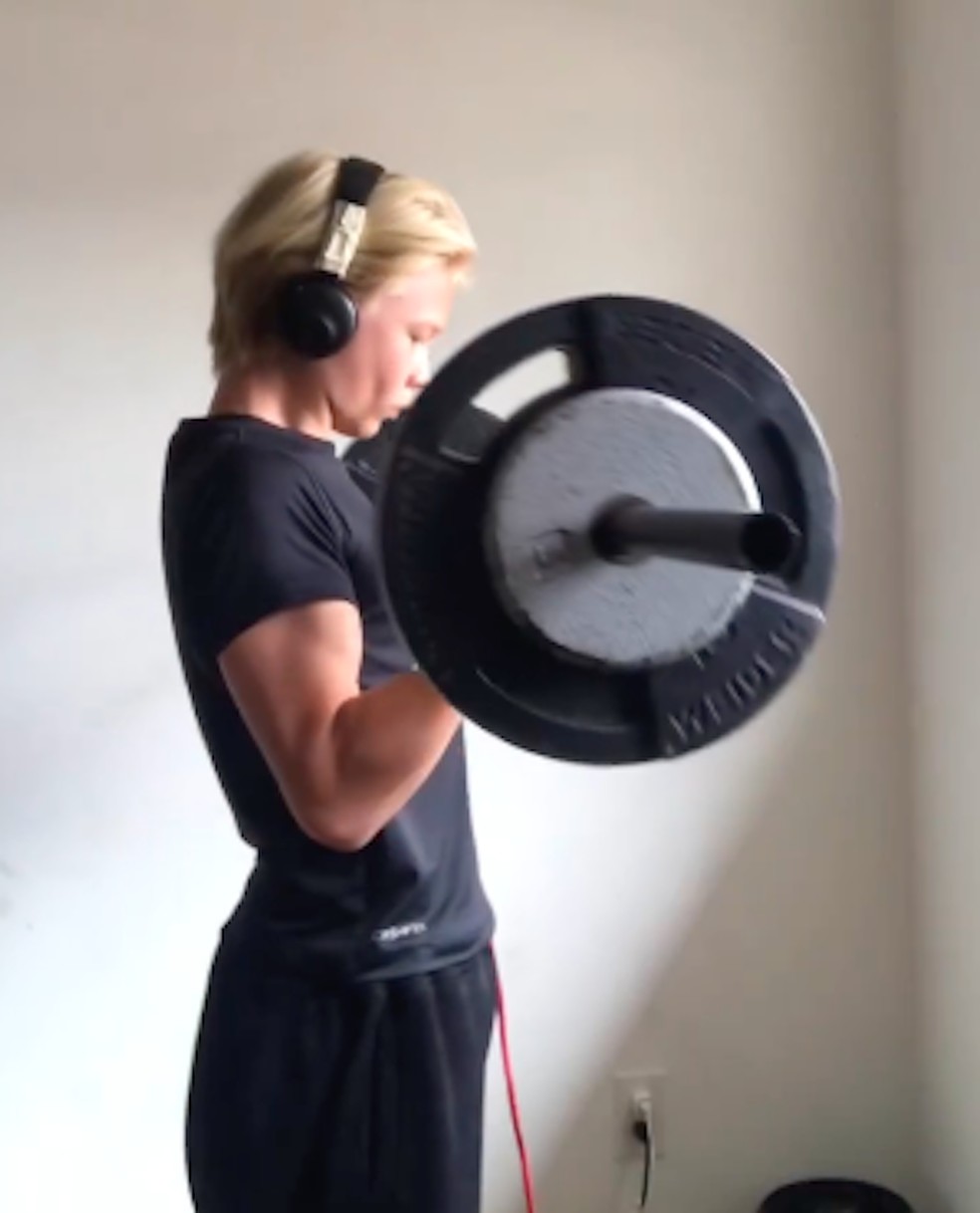 Fisiculturista de 13 anos é comparado a Hulk e causa polêmica nas redes ...