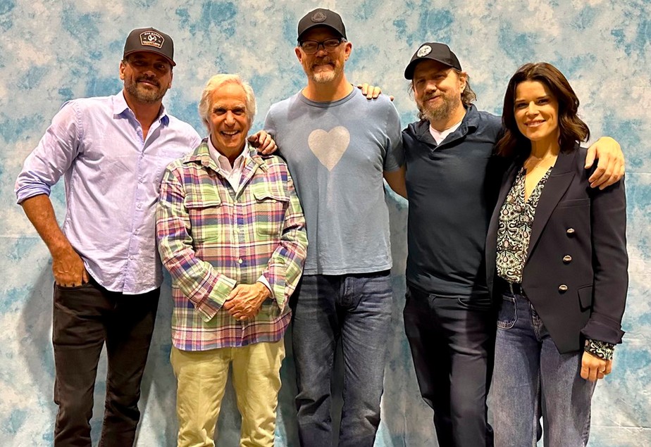 Atriz Neve Campbell se reúne com assassinos originais de 'Pânico' e ...