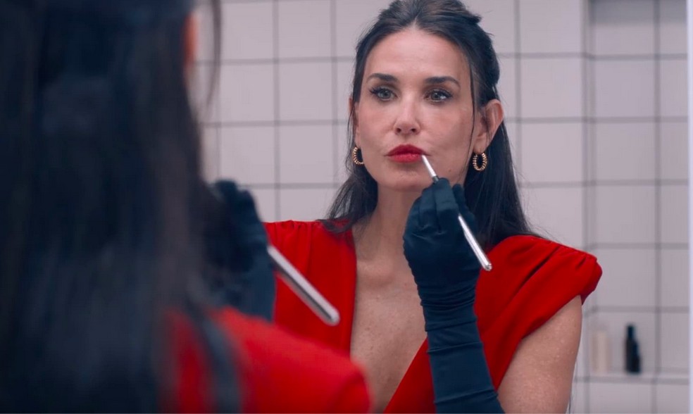 A calça jeans de 40 mil reais usada por Demi Moore em festa a poucos ...